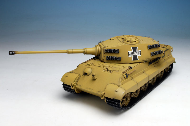 PLATZ Girls und Panzer the Movie Tiger II Kuromorimine Girls High ...